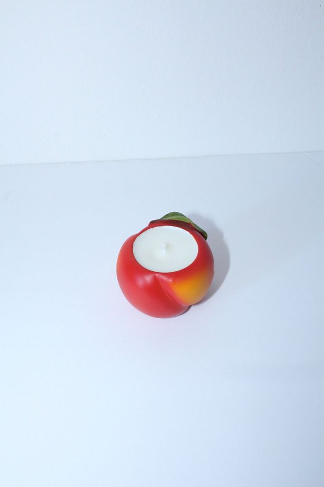 Love Dose Peachy Candle | Urban Outfitters