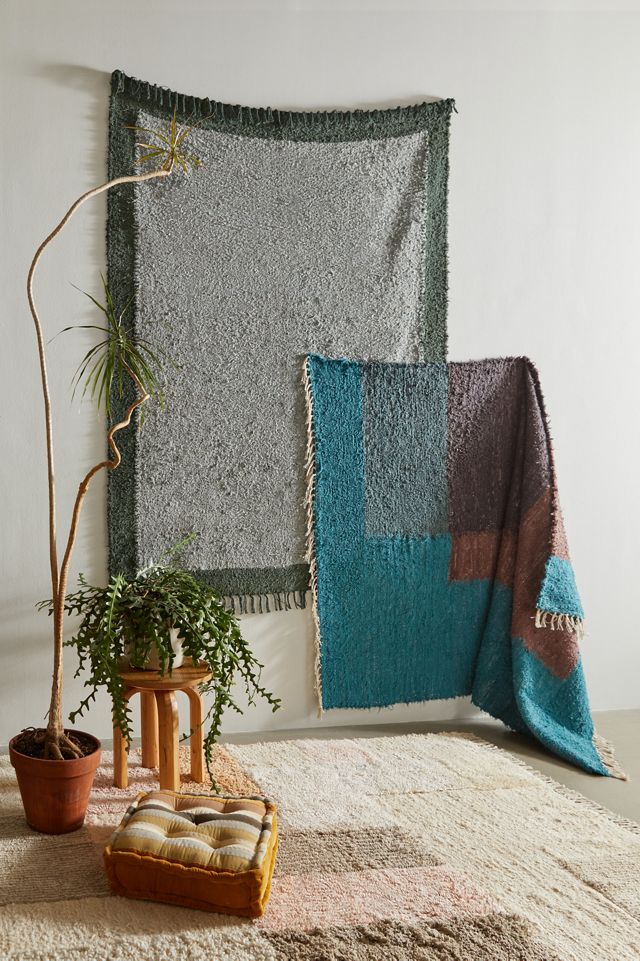 Border Woven Shag Rag Rug | Urban Outfitters