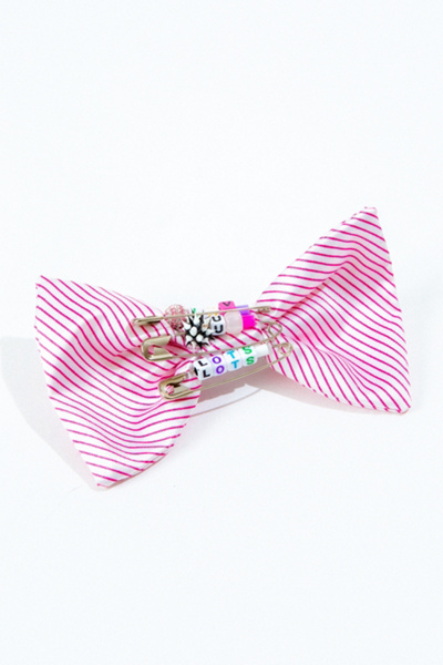 Zig Zag Luv U Lots Bow | Urban Outfitters
