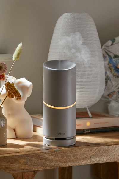 Vitruvi Move Cordless Essential Oil Diffuser | Urban Outfitters