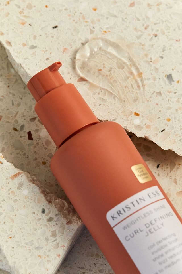 Kristin Ess Hair Weightless Shine Curl Defining Jelly | Urban Outfitters