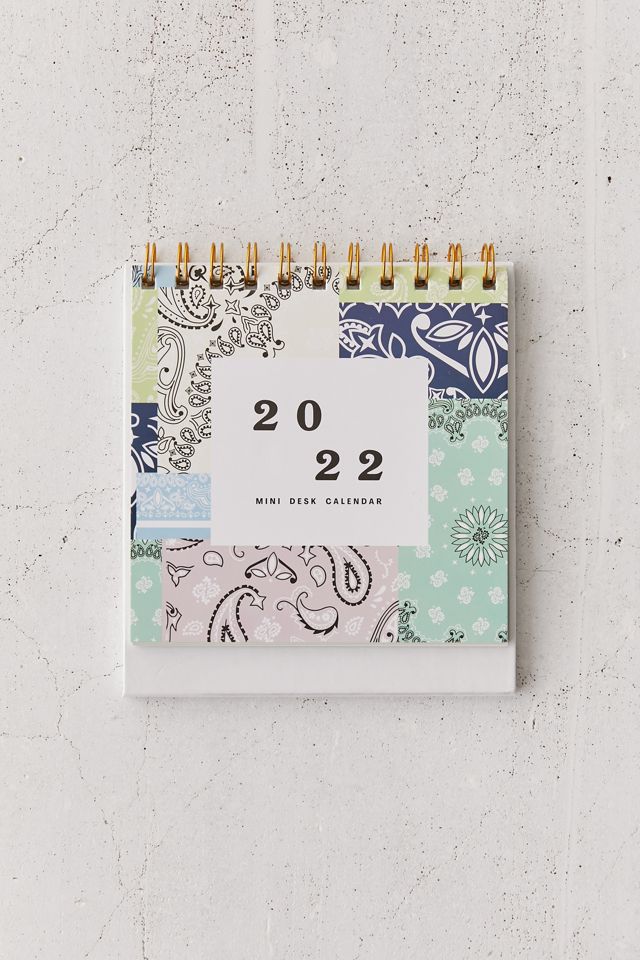 2022 Mini 12-Month Desk Calendar | Urban Outfitters