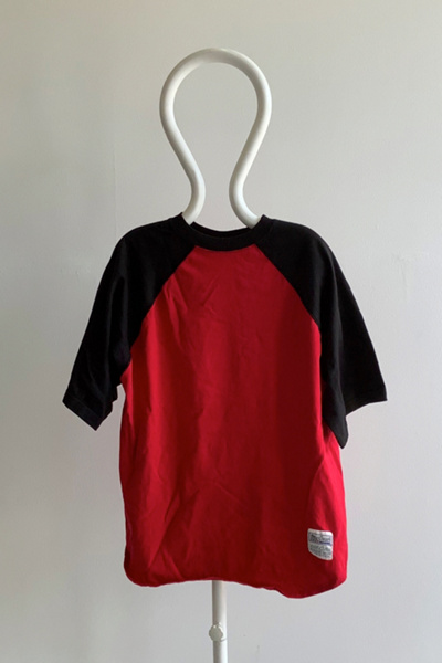 Vintage 90's Red and Black Baseball T-shirt | Urban Outfitters