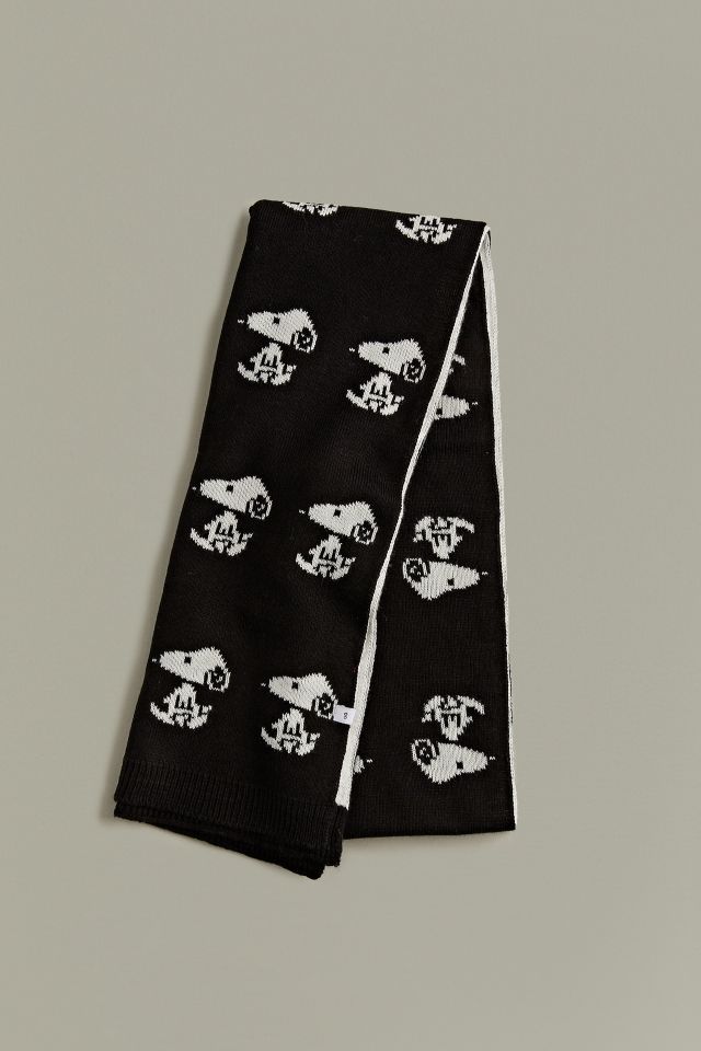 Snoopy Scarf | Urban Outfitters