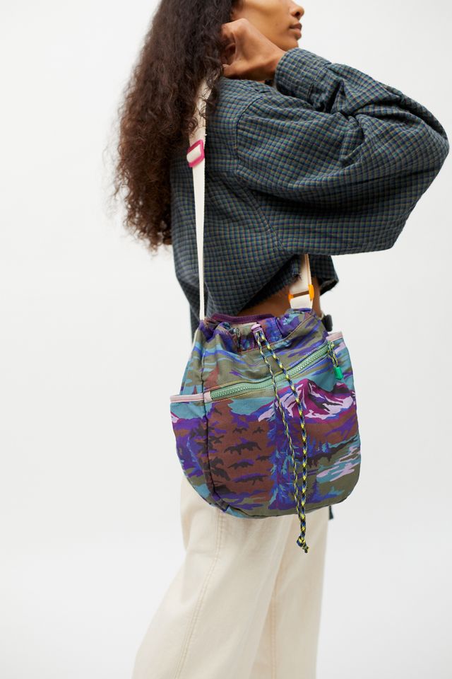 UO Adventure Bucket Crossbody Bag | Urban Outfitters