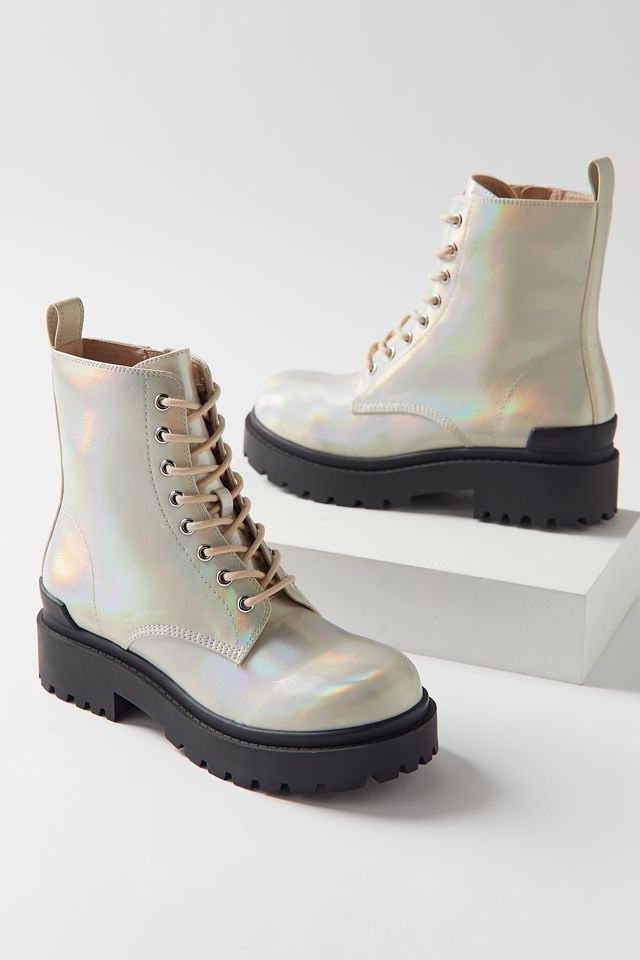 UO Brody Iridescent Boot | Urban Outfitters