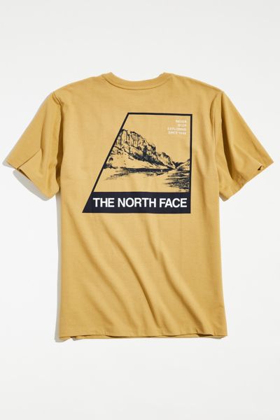 New Graphic Tees for Men | Urban Outfitters