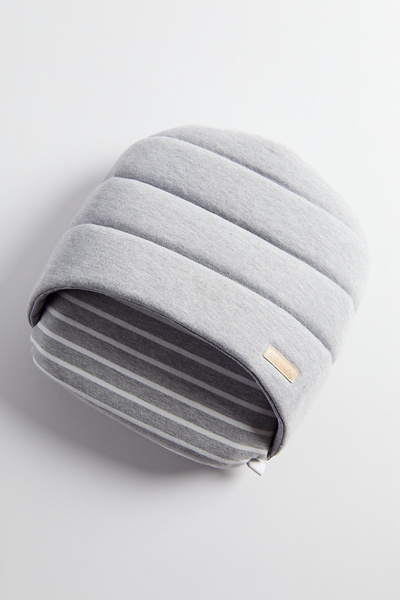 Luxe + Willow SNUG Heated Foot Massager | Urban Outfitters