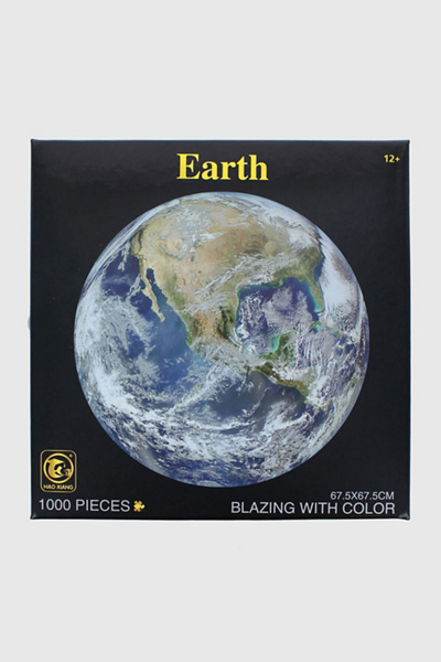 Earth 1000 Piece Round Jigsaw Puzzle | Urban Outfitters