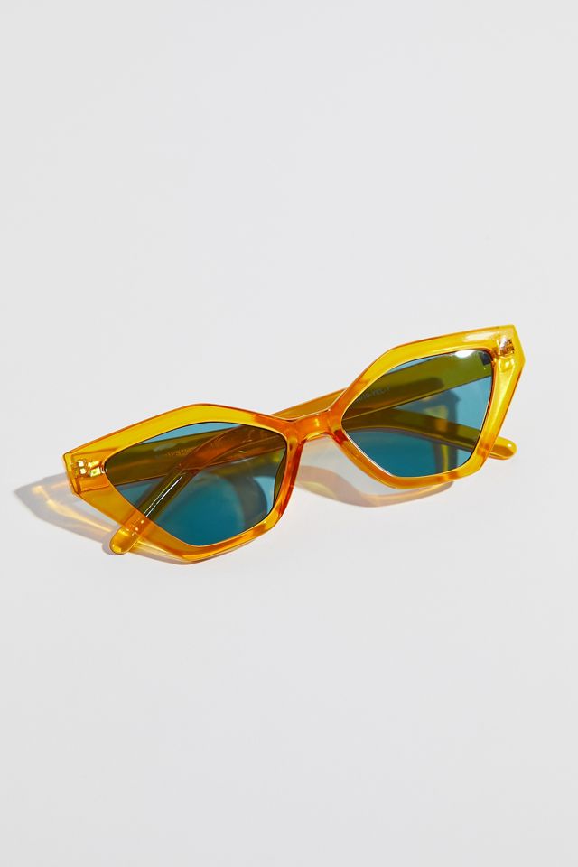 Lyne Angular Cat-Eye Sunglasses | Urban Outfitters