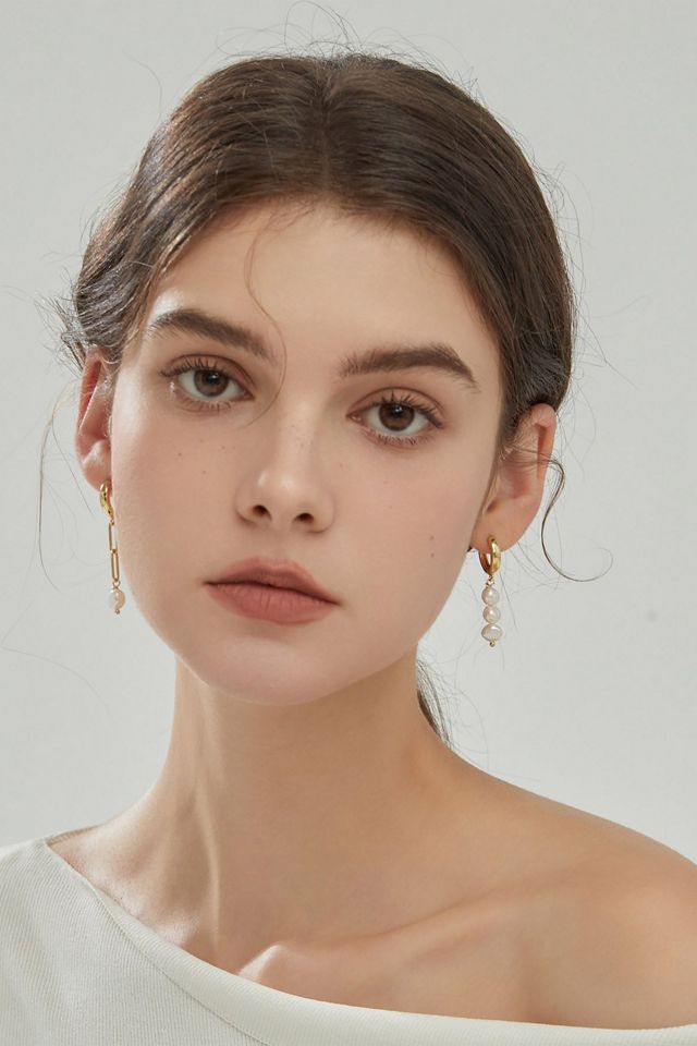 Joey Baby Aki Earrings | Urban Outfitters