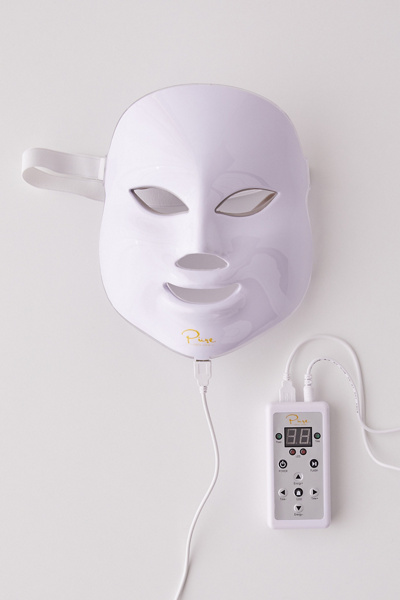 Pure Daily Care Luma LED Skin Therapy Mask | Urban Outfitters