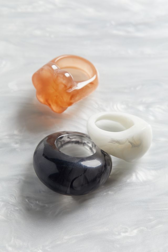 Abbi Resin Statement Ring Set | Urban Outfitters