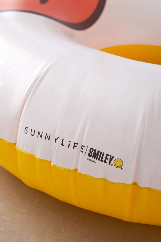 Happy Face Pool Ring | Urban Outfitters