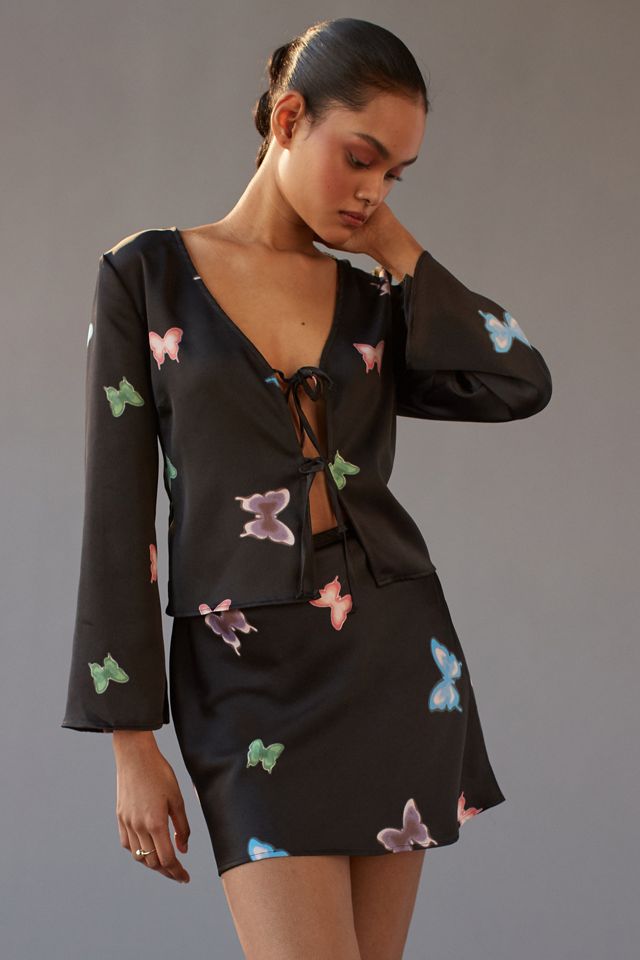 Lisa Says Gah Camilla Satin Long Sleeve Top | Urban Outfitters