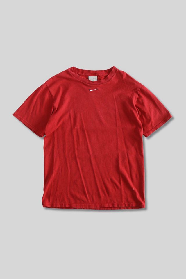 Vintage Nike Simple Collar Logo Red Tee | Urban Outfitters
