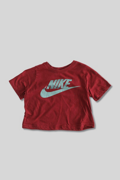 Vintage Nike Teal Logo and Red Crop Tee | Urban Outfitters