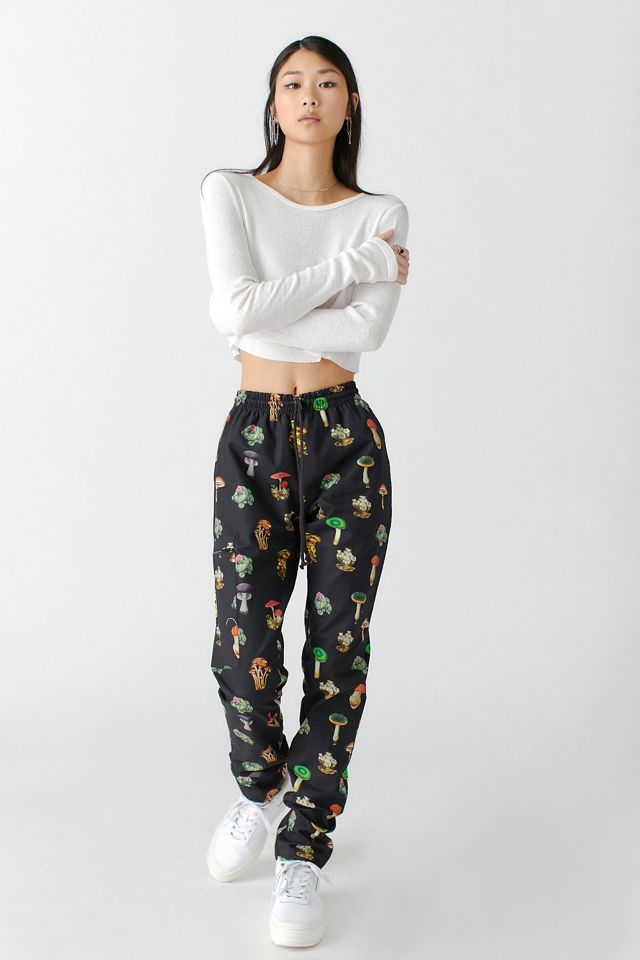 SKIDZ Zip Stash Pants | Urban Outfitters