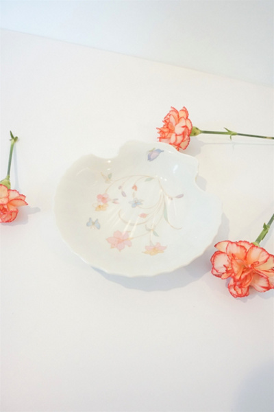 Vintage Shell Catch-all Dish | Urban Outfitters