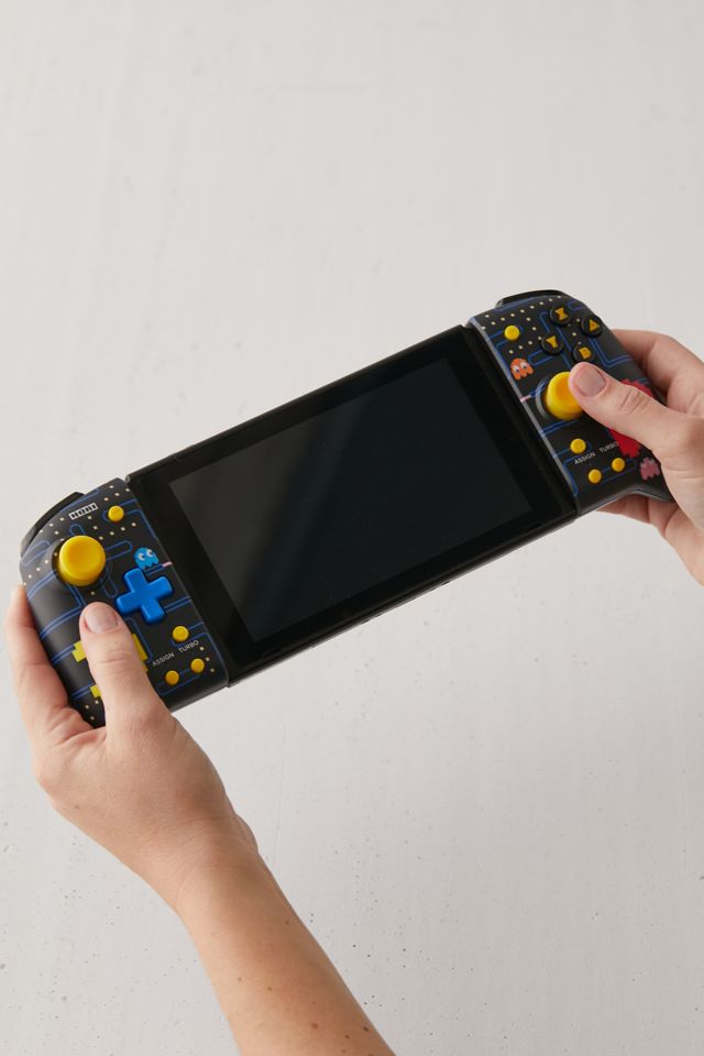 Hori Split Pad Pro Controller | Urban Outfitters
