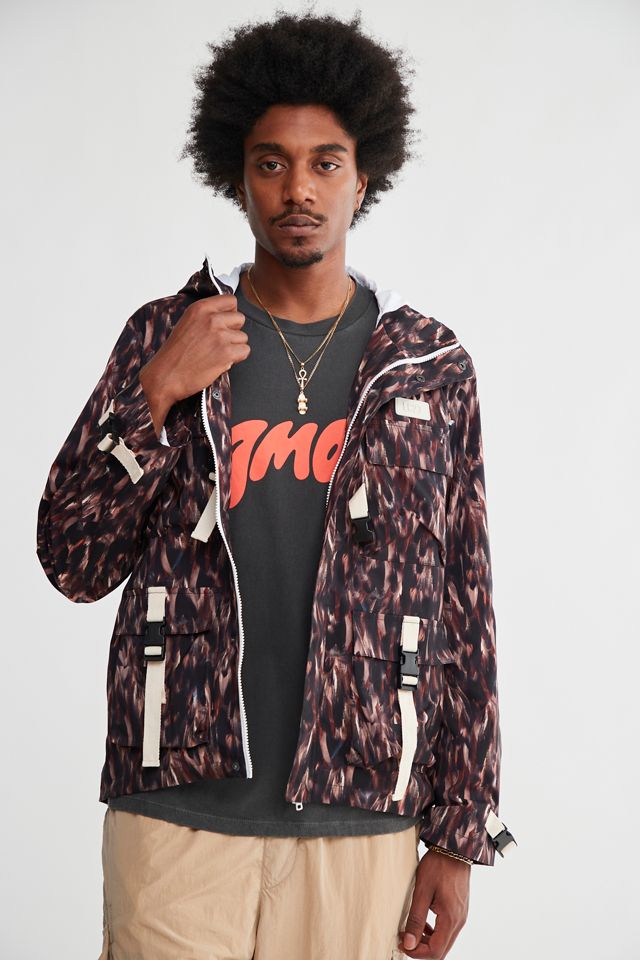 LC23 Camo Tech Jacket | Urban Outfitters