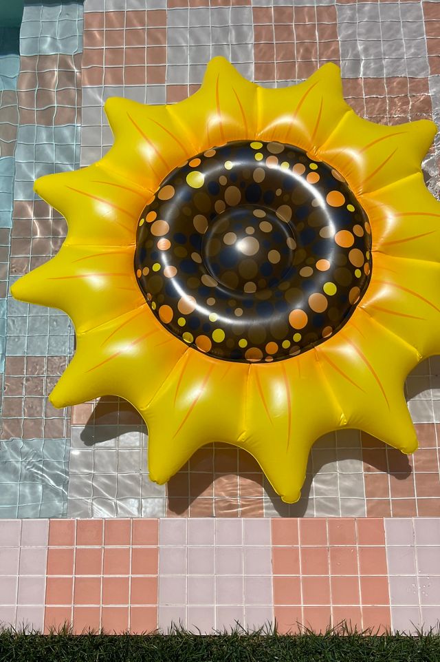 Sunflower Jumbo Pool Float | Urban Outfitters