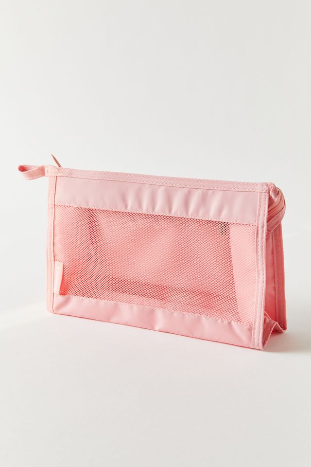 Fancii & Co. Cloe Water-Resistant Travel Bag | Urban Outfitters Canada
