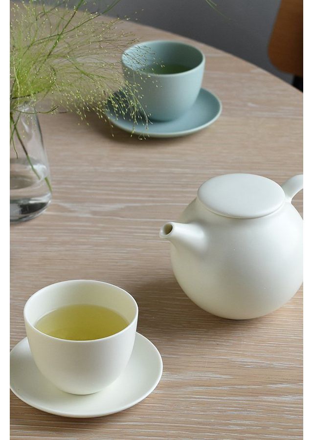 KINTO Pebble Ceramic Cup & Saucer | Urban Outfitters