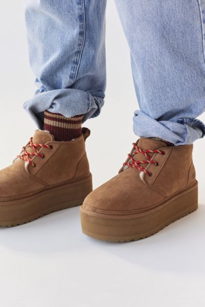 UGG Neumel Heritage Platform Boot | Urban Outfitters
