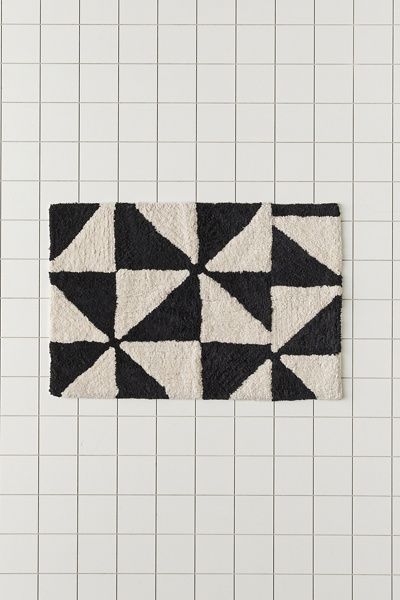 Bathroom Rugs + Bath Mats | Urban Outfitters