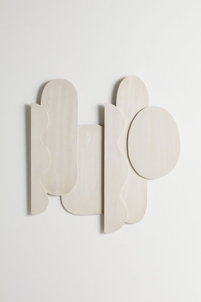 Suri Layered Wall Hanging | Urban Outfitters