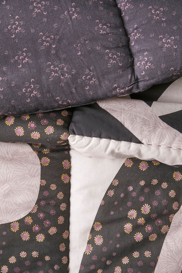 Mika Comforter Set | Urban Outfitters