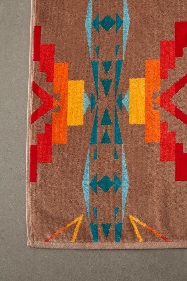 Pendleton Sierra Ridge Spa Towel | Urban Outfitters