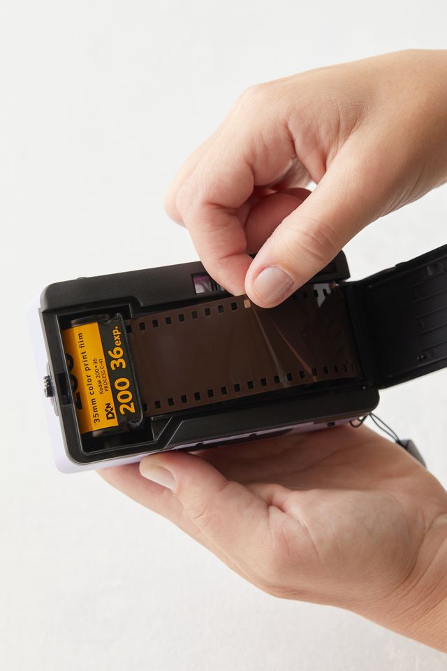 UO Swirl 35mm Flash Camera | Urban Outfitters