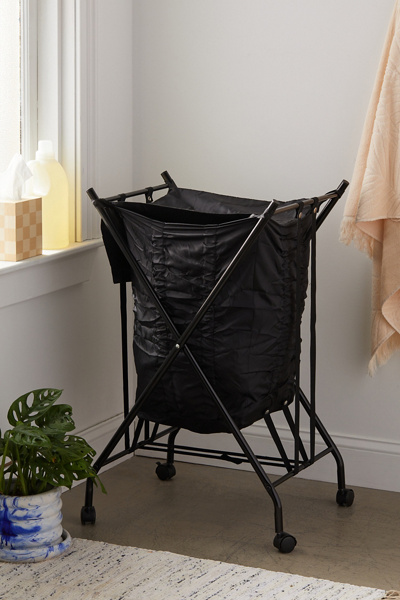 Single Bounce-Back Laundry Hamper | Urban Outfitters