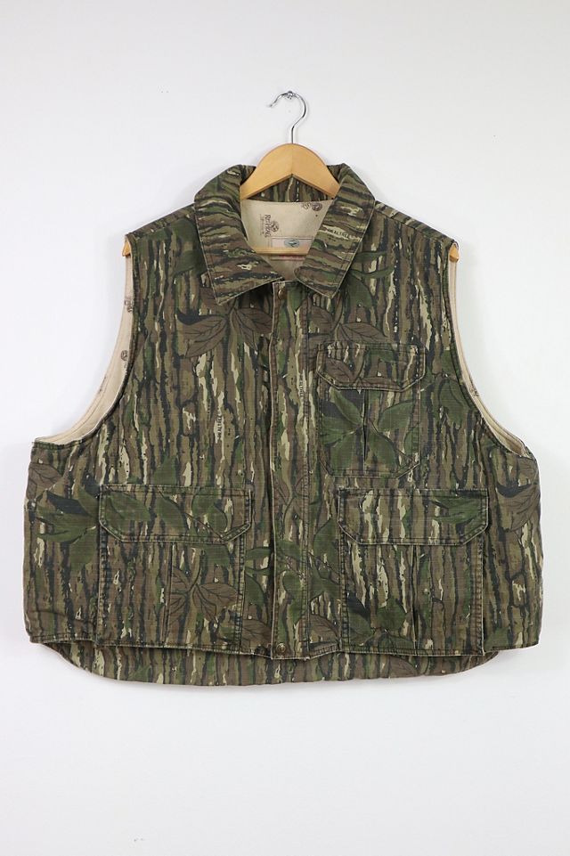 Vintage Tree Camo Vest | Urban Outfitters