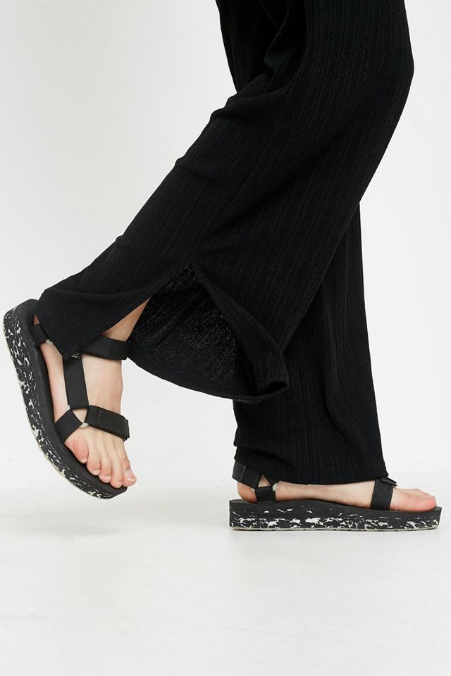 UO Split Hem Puddle Pant | Urban Outfitters