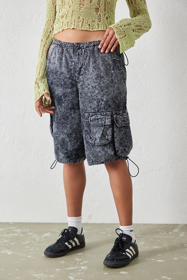 BDG Acid Wash Multi-Pocket Short | Urban Outfitters