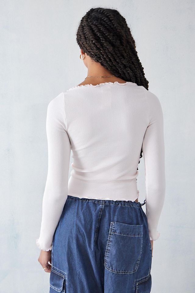 UO Beth Ruched Lettuce-Edge Top | Urban Outfitters