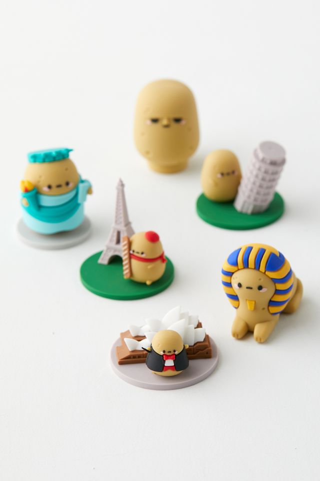 Smoko Tayto Landmark Blind Box Figure | Urban Outfitters