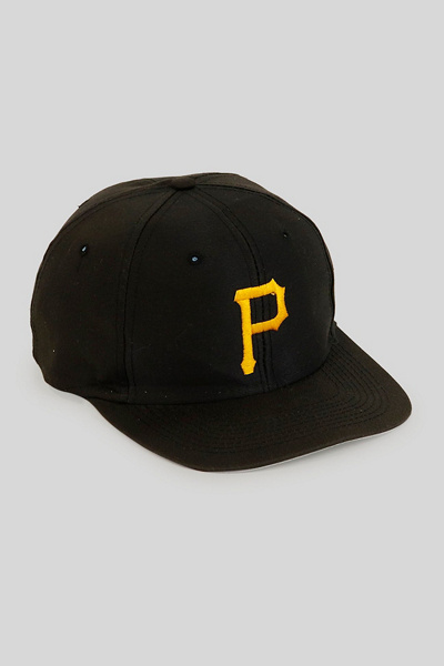 Vintage MLB Pittsburgh Pirates Snapback Hat | Urban Outfitters