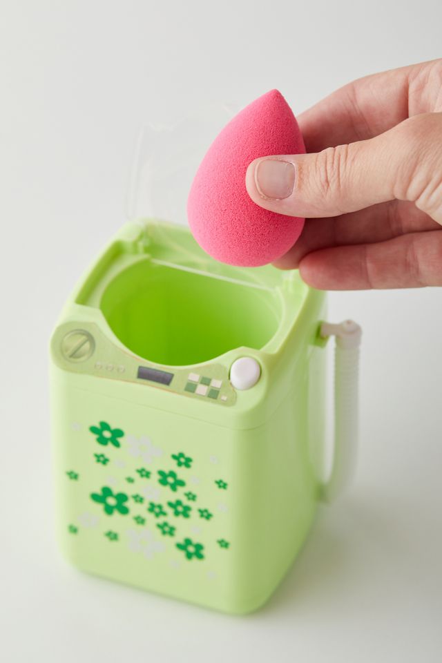 UO Exclusive Beauty Washing Machine | Urban Outfitters