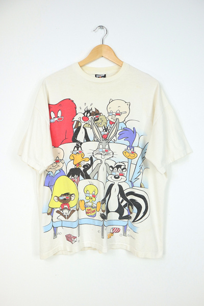 Vintage Looney Tunes Movie Tee | Urban Outfitters