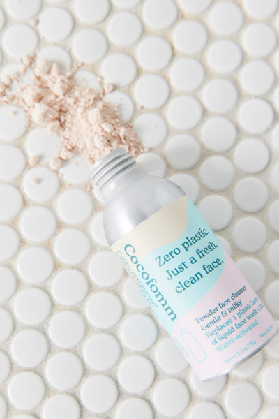 Cocofomm Coconut Powder Face Wash | Urban Outfitters