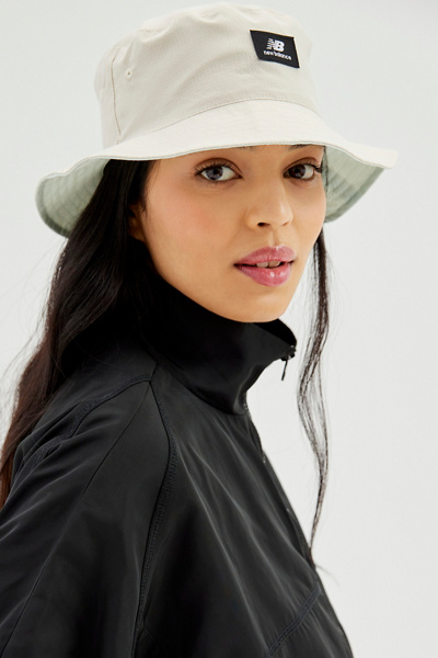 New Balance Reversible Bucket Hat | Urban Outfitters