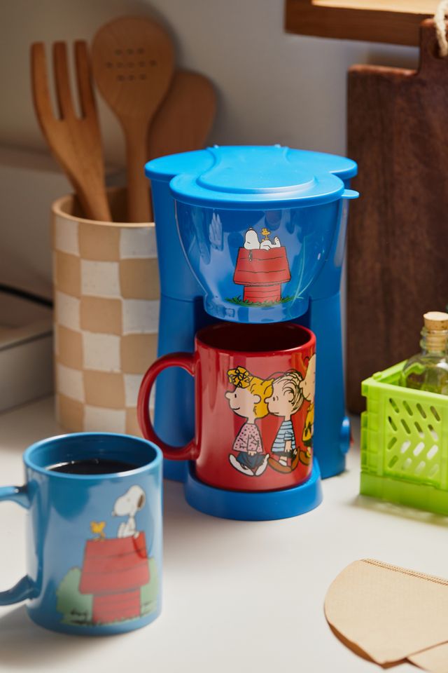 Peanuts Single Cup Coffee Maker Gift Set | Urban Outfitters