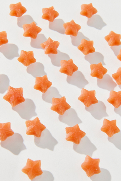 BEHAVE Sour Stars Candy | Urban Outfitters