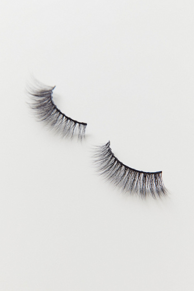 Doe Lashes Neo Magnetic Lashes | Urban Outfitters