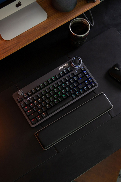 Azio FOQO Bluetooth Backlit Programmable Keyboard | Urban Outfitters