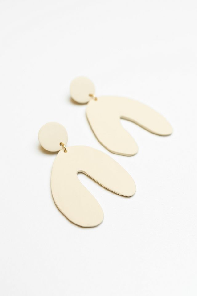 Sigfus Designs Classic Wishbone Earrings | Urban Outfitters